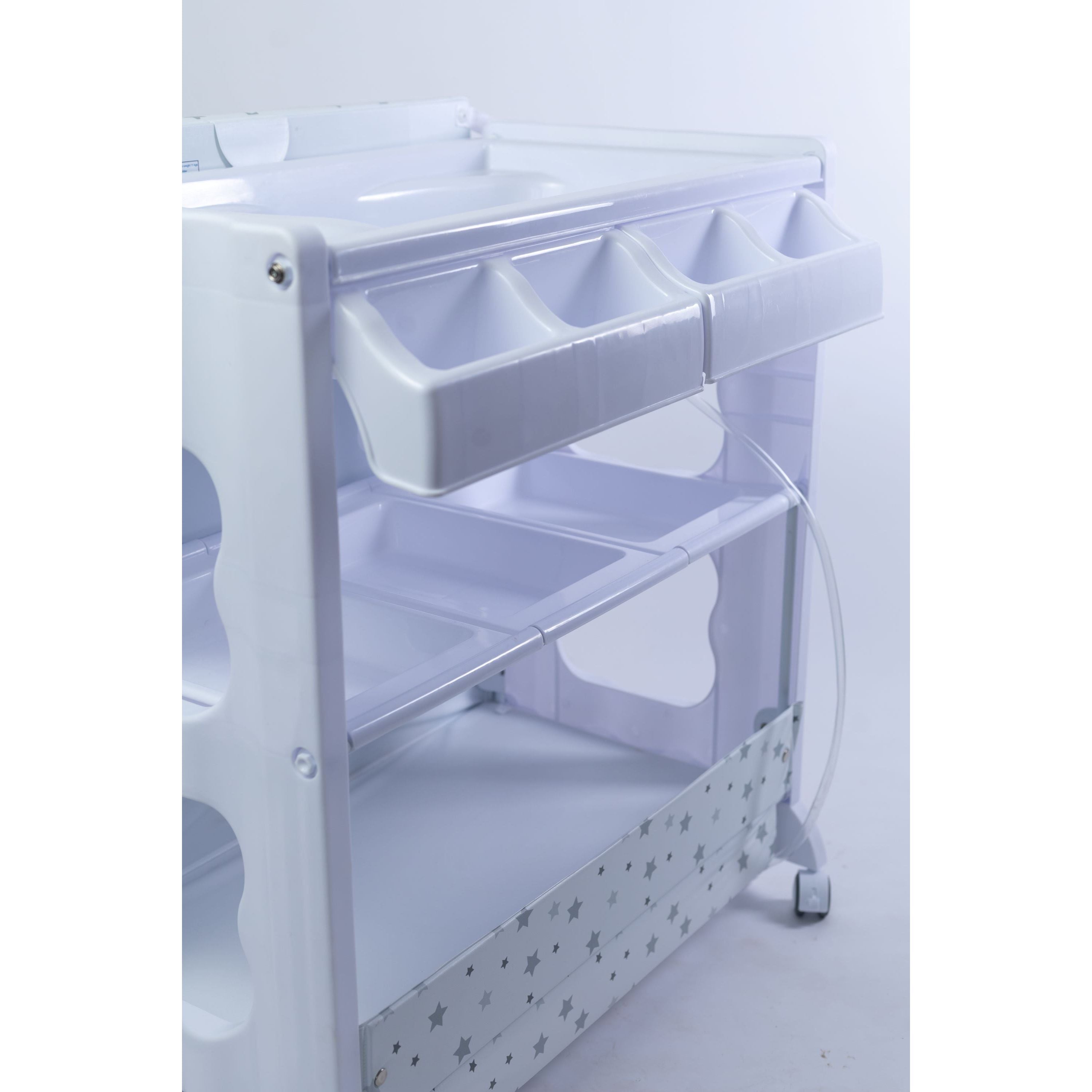 Bear Club 2-in-1 Movable Baby's Bath + Changing Table with Storage ...