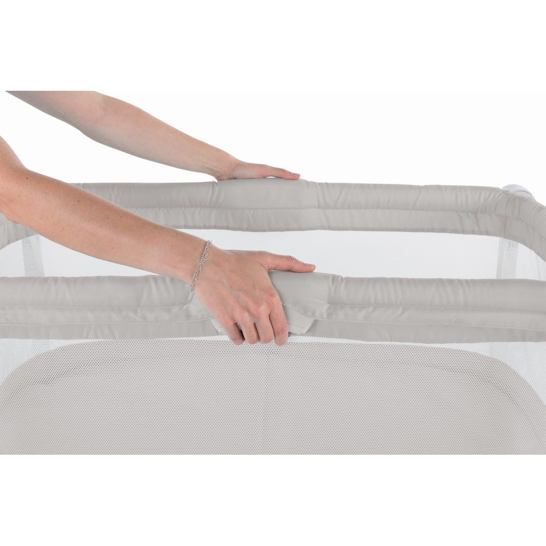 Chicco Zip & Go Travel Crib Glacial Age- Newborn to 2 Years - Peekaboo