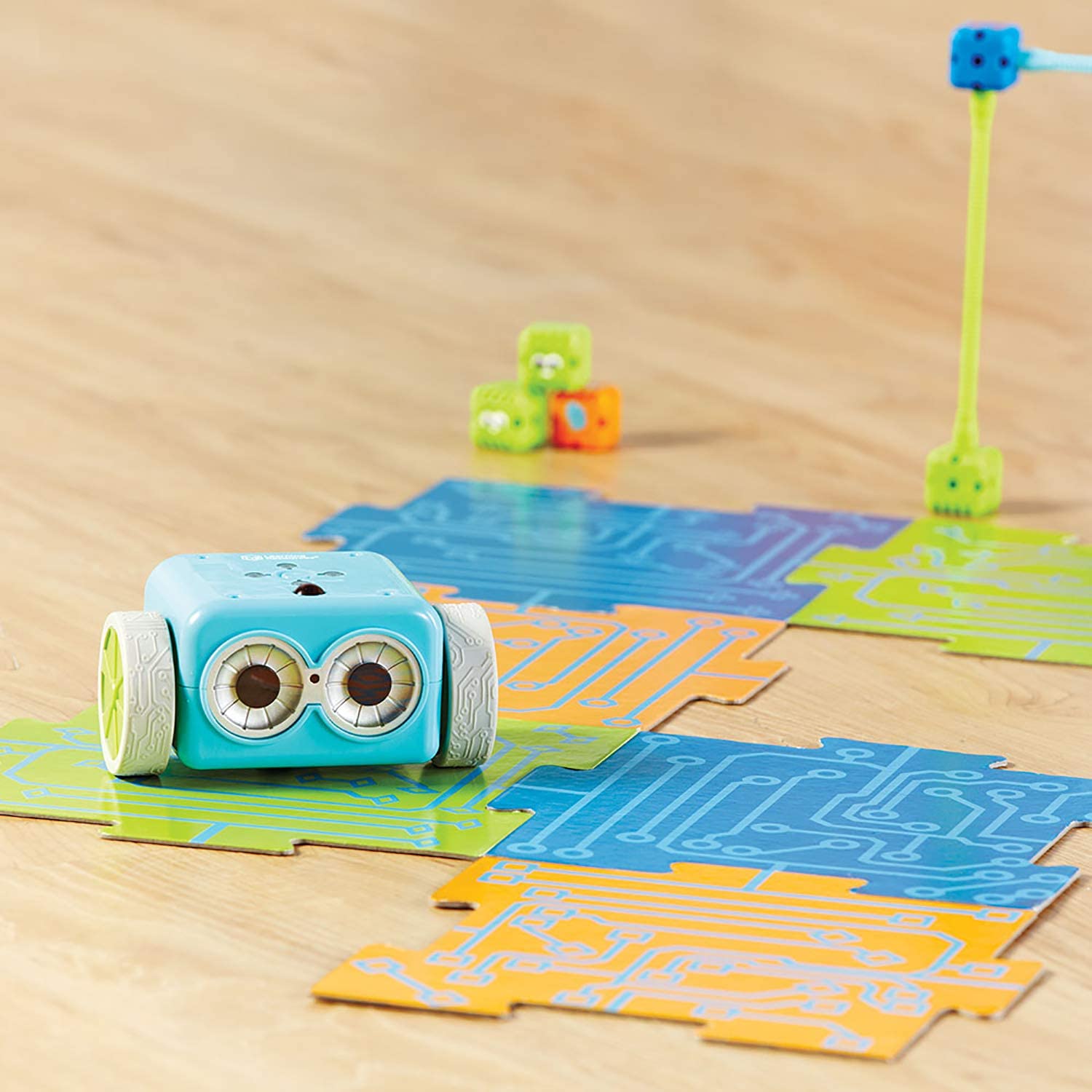 Learning Resources Botley The Robot Coding Activity Set 5+ - Peekaboo